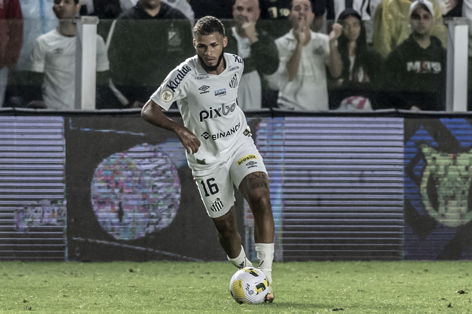 Por que o Nathan não tem sequência no Santos? Lisca abre o jogo sobre o ...