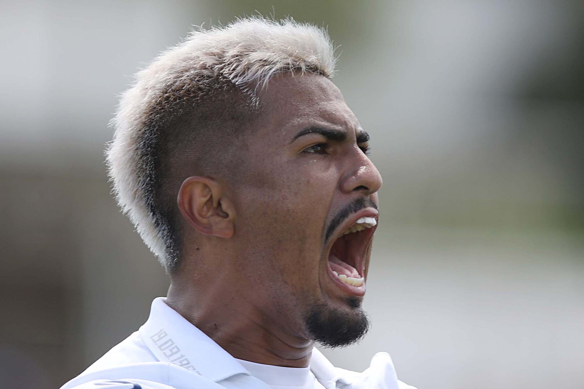 Após sondagens de outros clubes, Santos bate o martelo e define futuro de Ivonei – Santistas