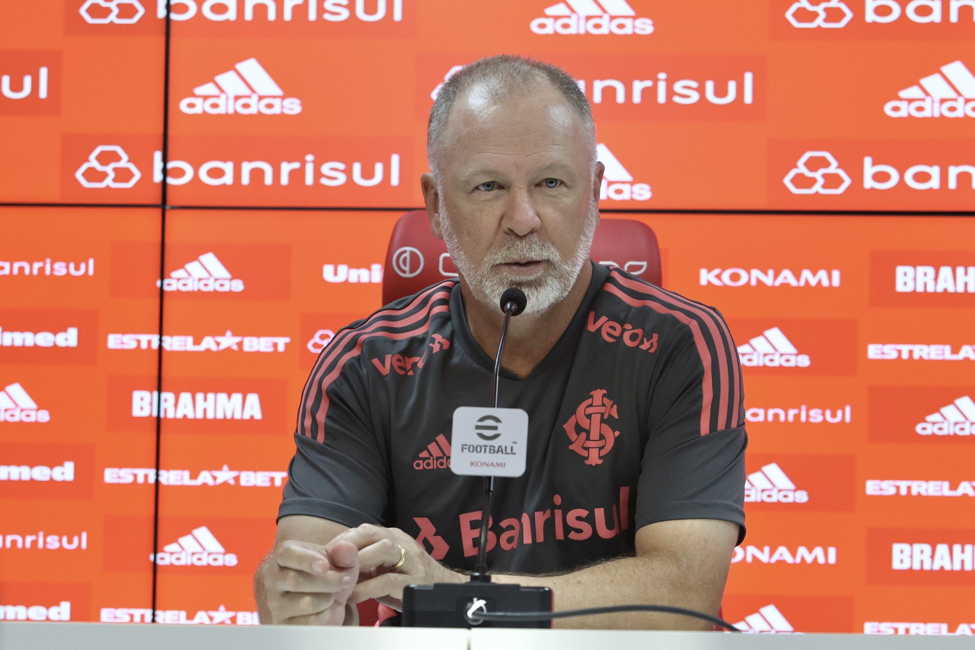 “Já vimos”; Mano Menezes abre o jogo e se rende ao talento de jogador ...