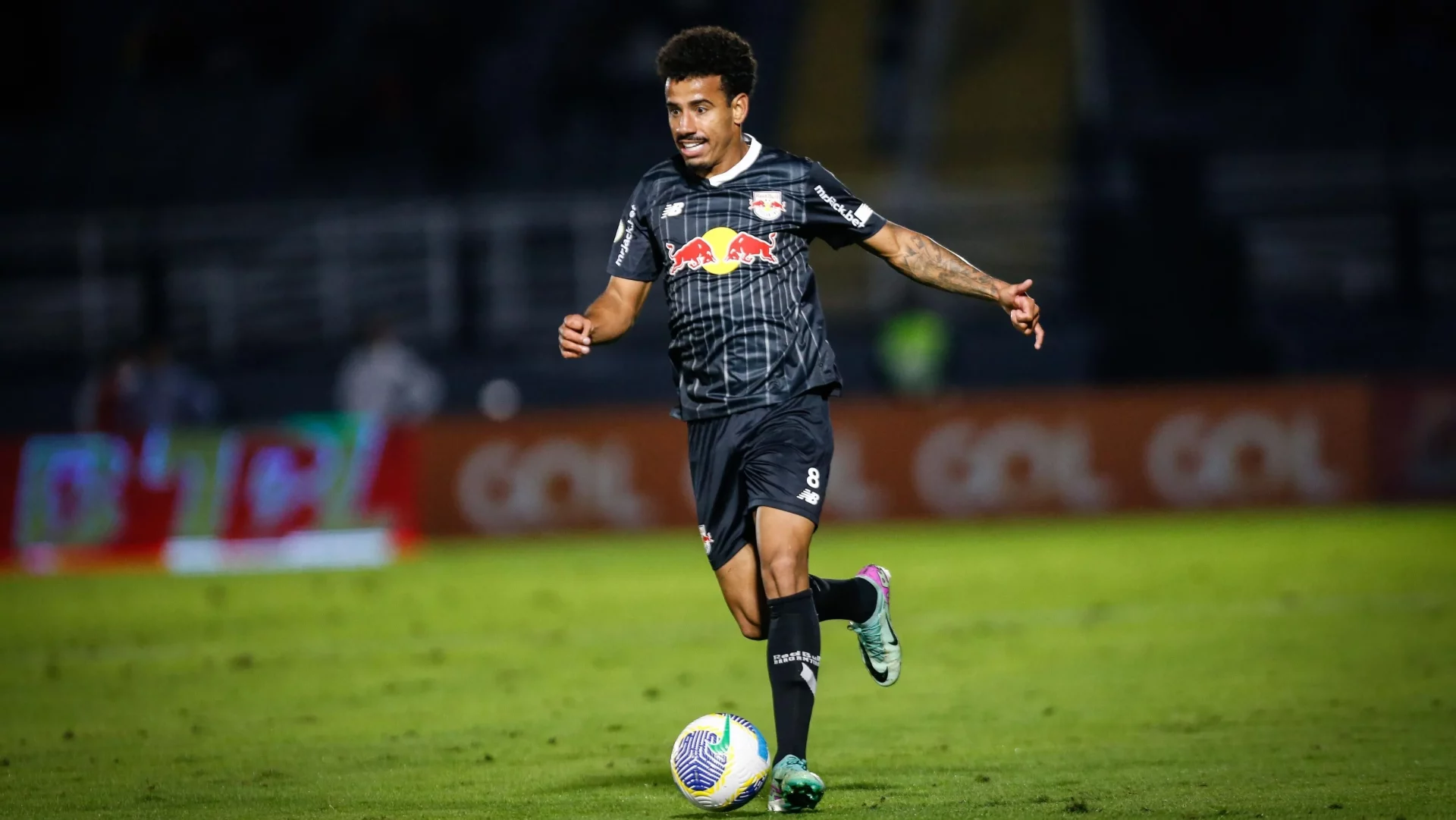 Pipocou? Lucas Evangelista pediu para não jogar contra o Santos – Santistas