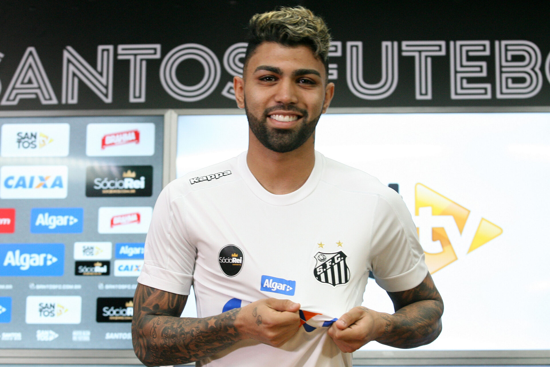 Mercado do Santos: Em crise no Cruzeiro, Gabigol tem "aprovação" no ...
